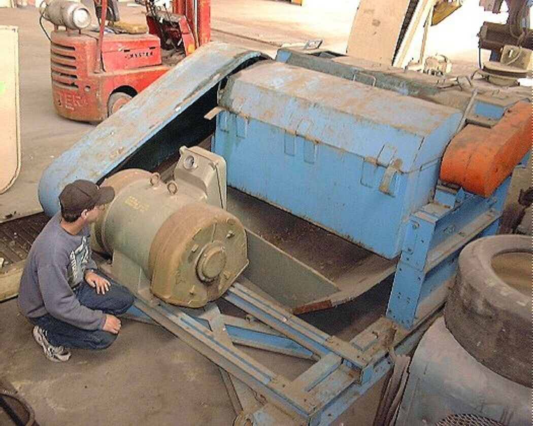 Chipper,Waferizer, 200HP, for wood & logs, ex Domtar, makes 2" chip ...